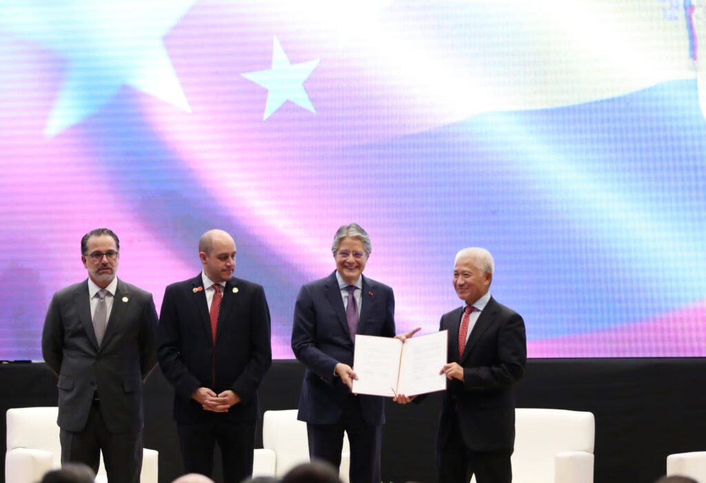 ECUADOR CONCRETA ACUERDO COMERCIAL CON CHINA, SU PRINCIPAL SOCIO ...